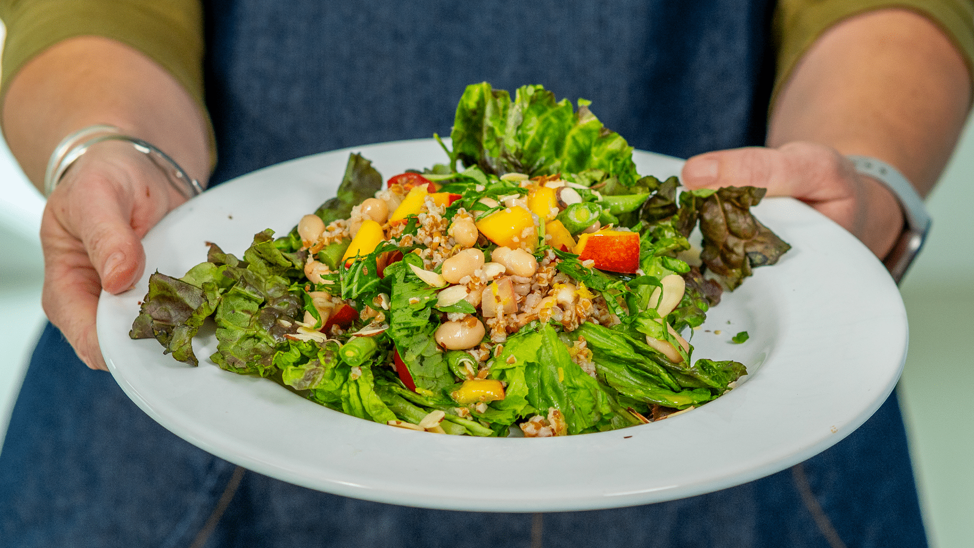 Seasonal Salads with Christa D. Gonzalez – Wallis Annenberg GenSpace